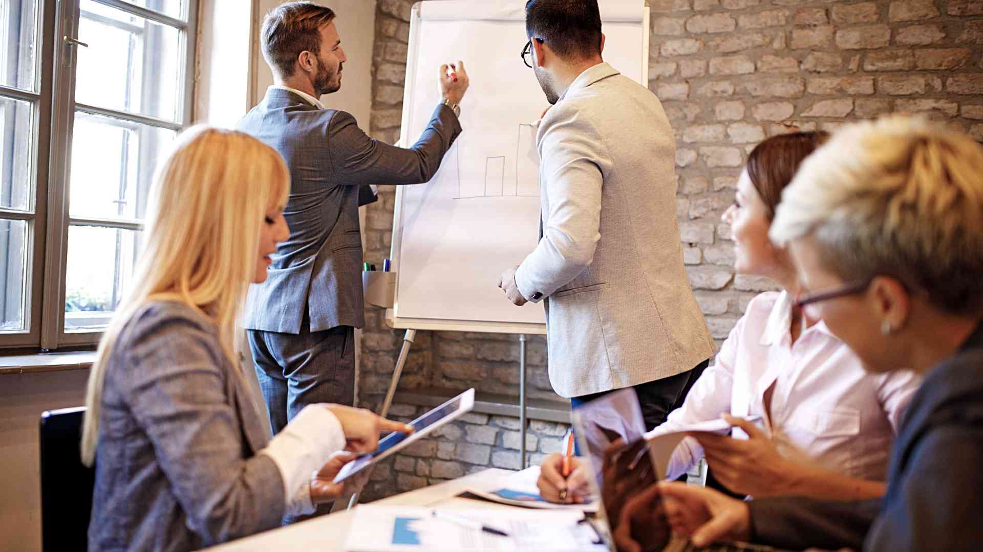 Hybrid Working: A Guide for Teams - The Big Bang Partnership